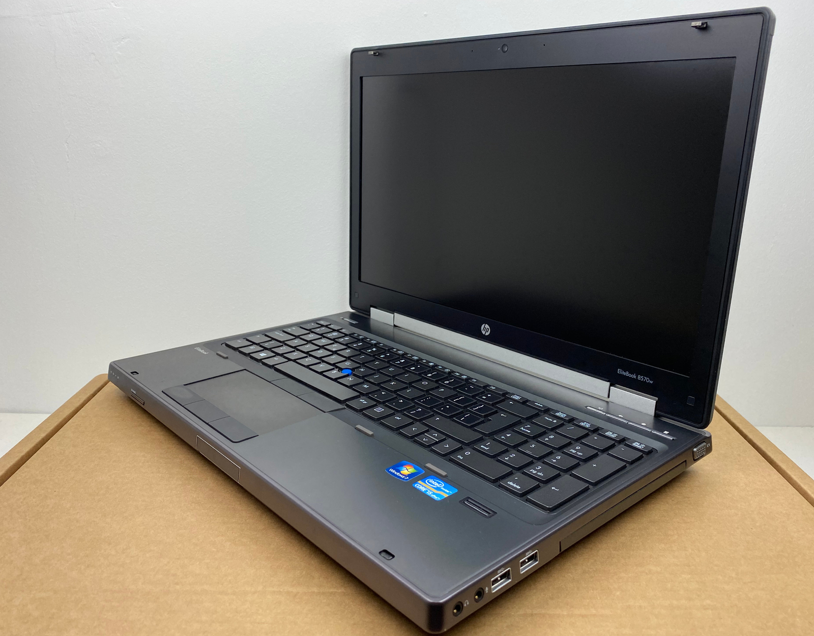 Laptop HP EliteBook 8570W i5 - 3 generacji / 4GB / 240 GB SSD / 15,6 ...