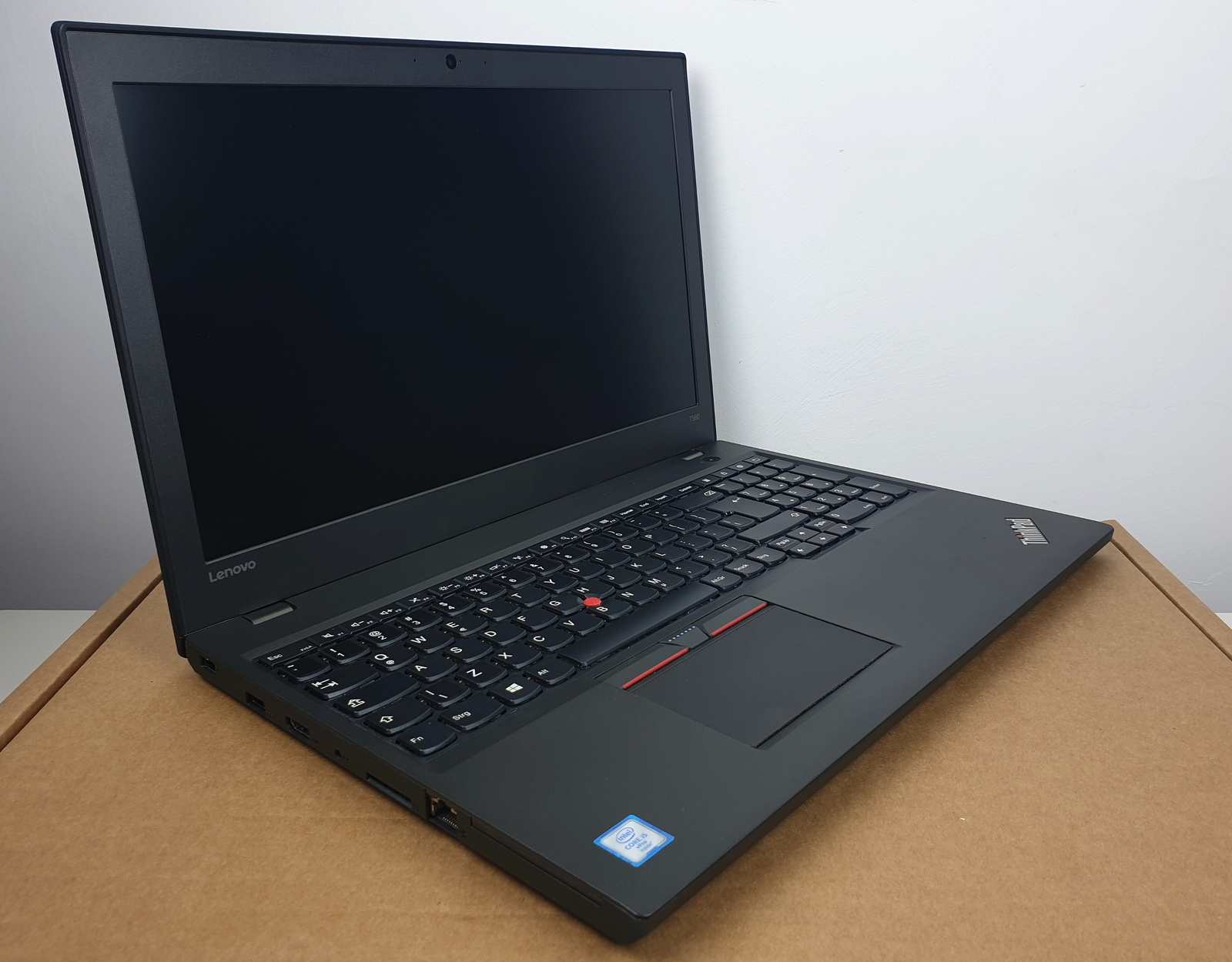 Laptop Lenovo ThinkPad T560 i7 - 6 generacji / 4GB / 250GB HDD / 15,6 ...